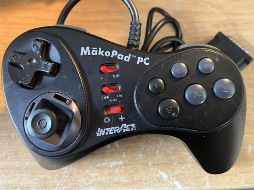 InterAct MakoPad PC Controller with Turbo D-Pad SV-324 Mako Game ...