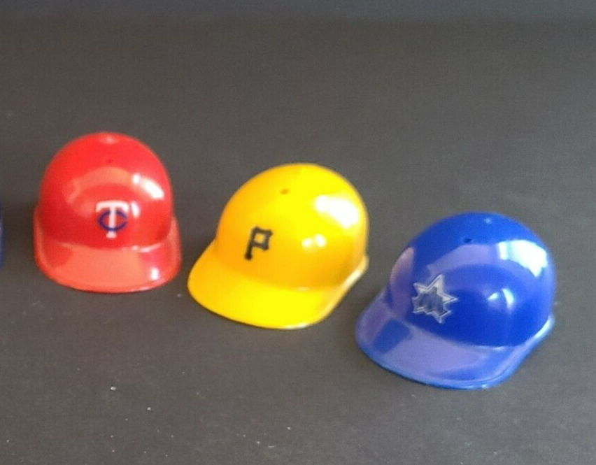 MLB Gumball - Vending Machine Mini Batting Helmet - 2in x 1.25in | eBay