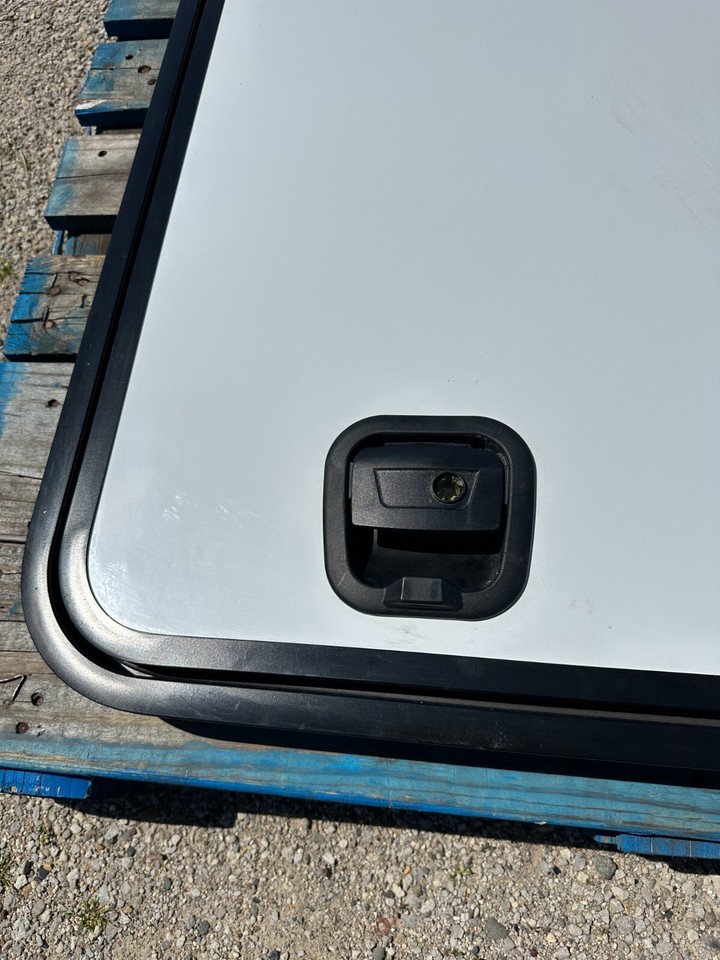 Lippert Slam Latch Baggage Door 30"x42" RV access compartment camper ...