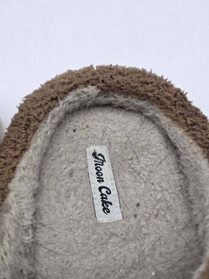 Moon Cake Slippers Shoes Women XL Brown Fuzzy Mushroom Embroidered Open ...