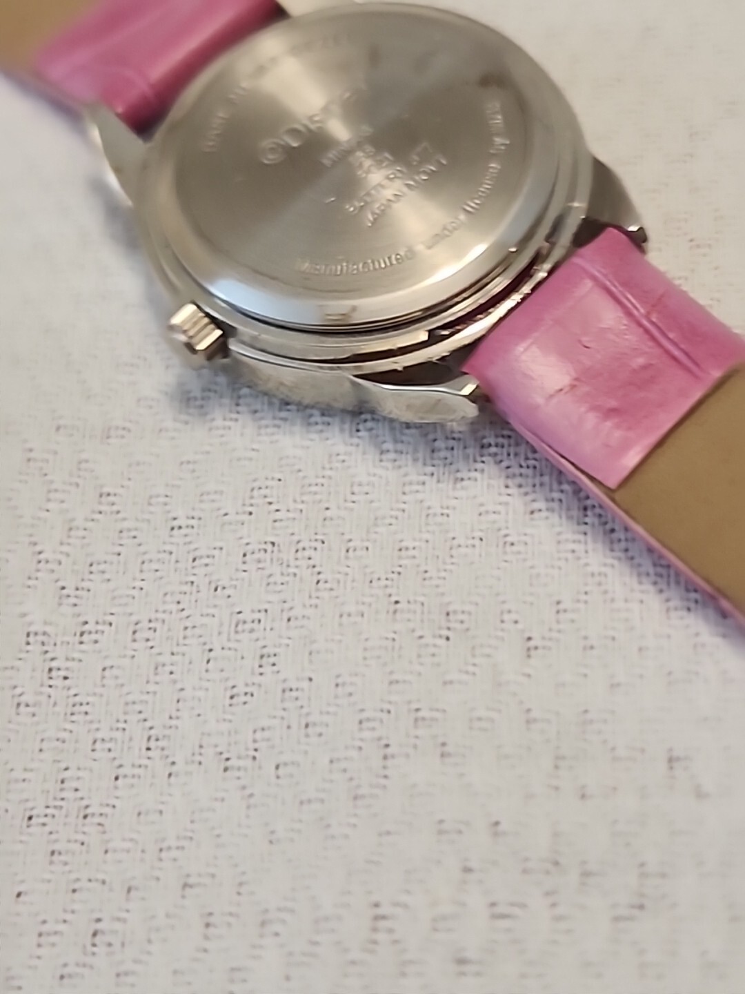 Disney MZB Women's Pink Leather Strap Buckle Closure Minnie Mouse Watch ...