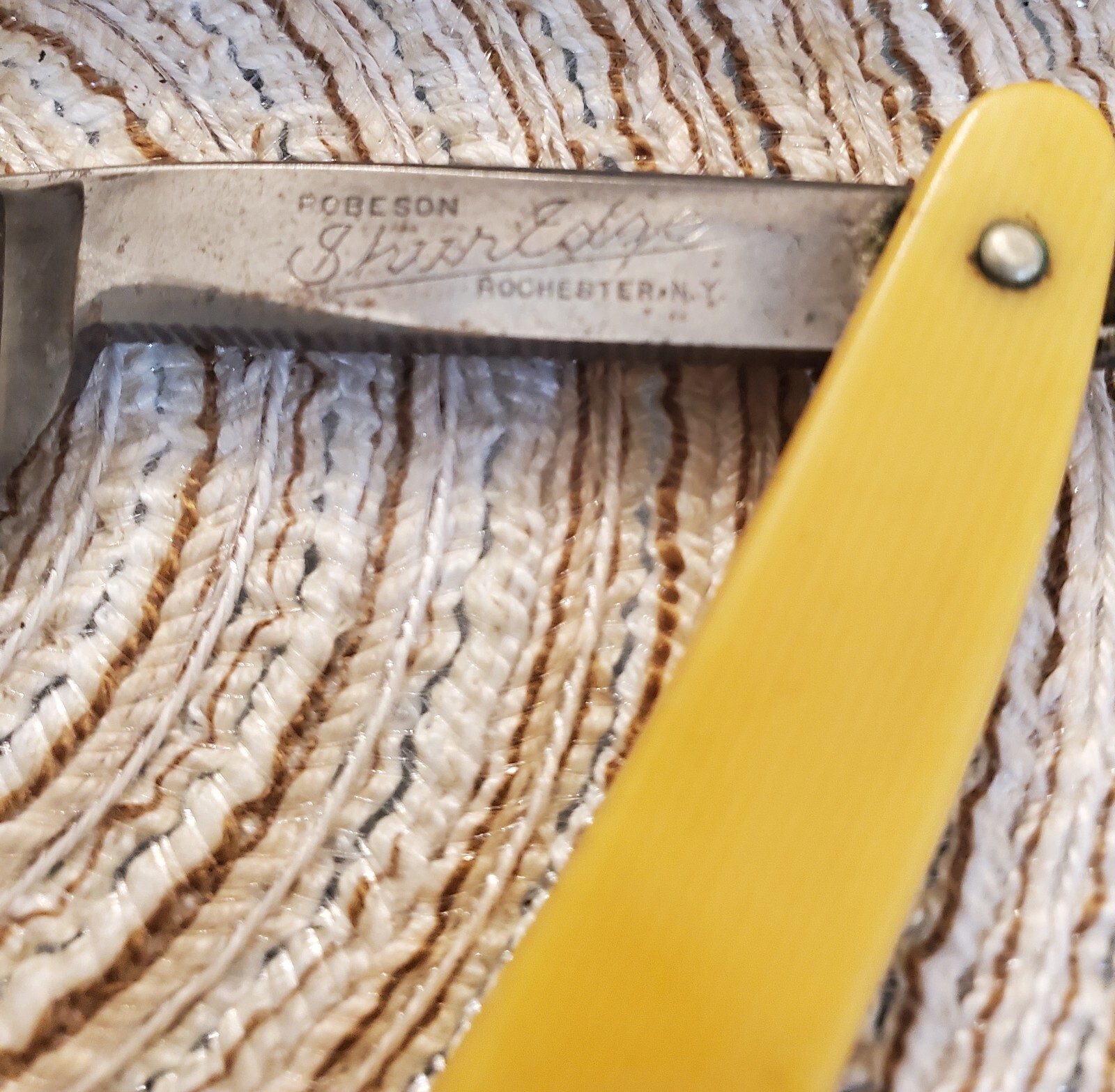 Vintage Robeson Straight Edge Razor - ShurEdge, with original box ...