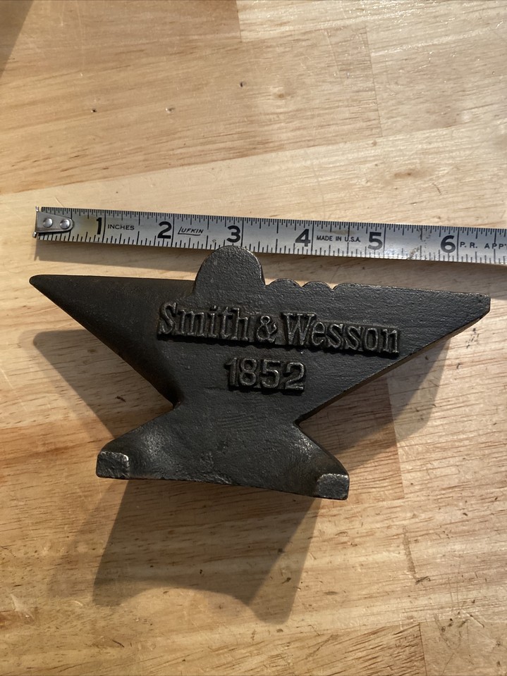 Smith Wesson Anvil Cast Iron Collector Paperweight Rifle Gun Gunsmith 2 ...