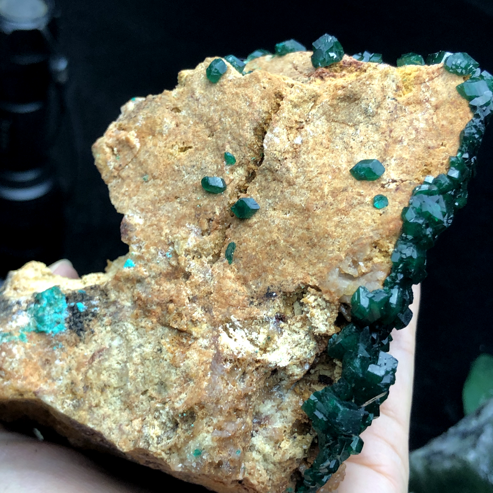 500g Nice Color Emerald Dioptase Crystal Based on The Rock Mineral ...