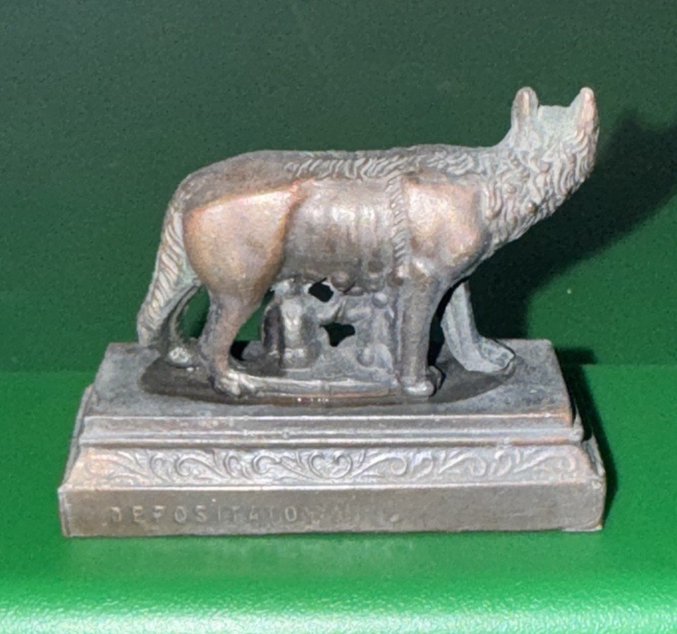 Roma miniature Capitoline Wolf statue with Romulus and Remus Bronze 1. ...