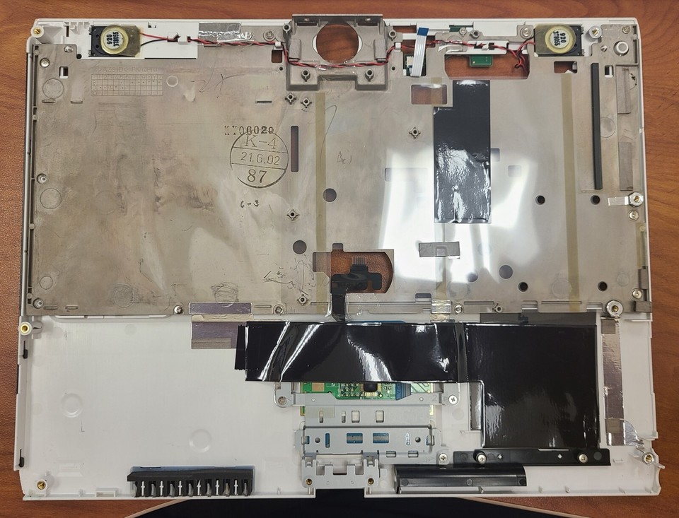 GENUINE Fujitsu Lifebook T5010 PALMREST TOUCHPAD ASSEMBLY w Speakers ...