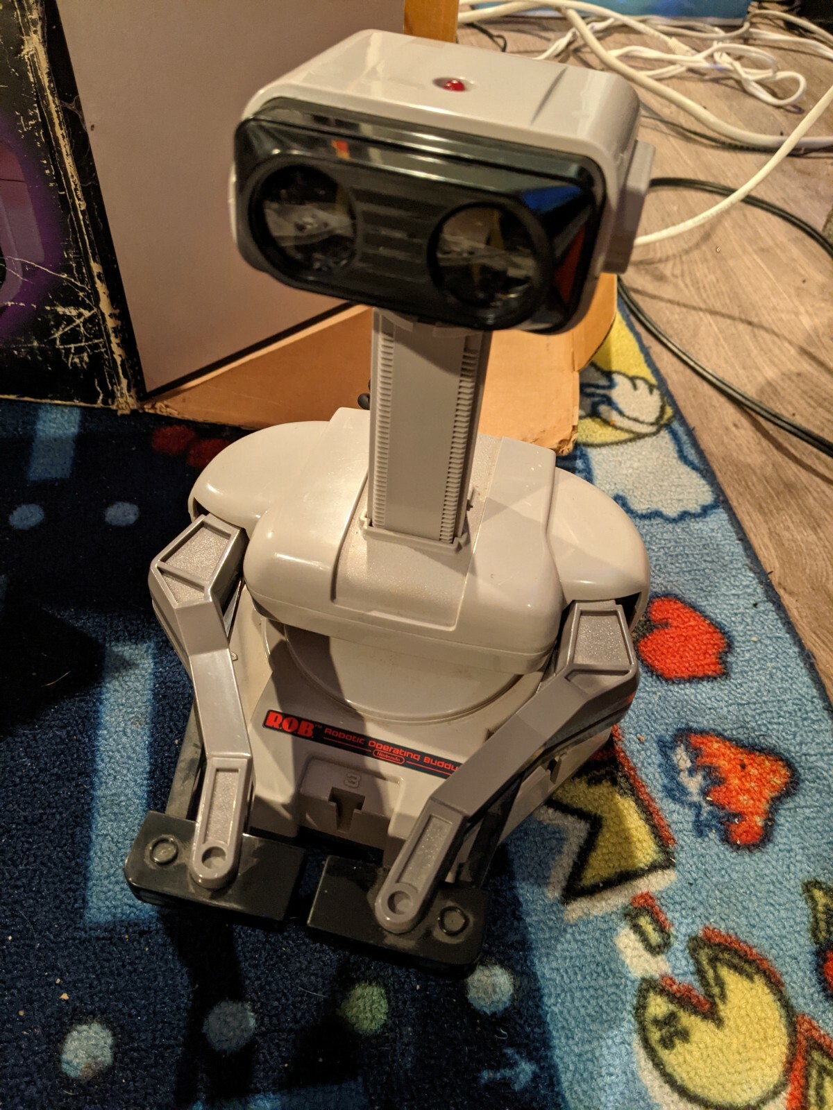 Original Nintendo (NES) Console Deluxe Set - ROB the robot, 2 ...