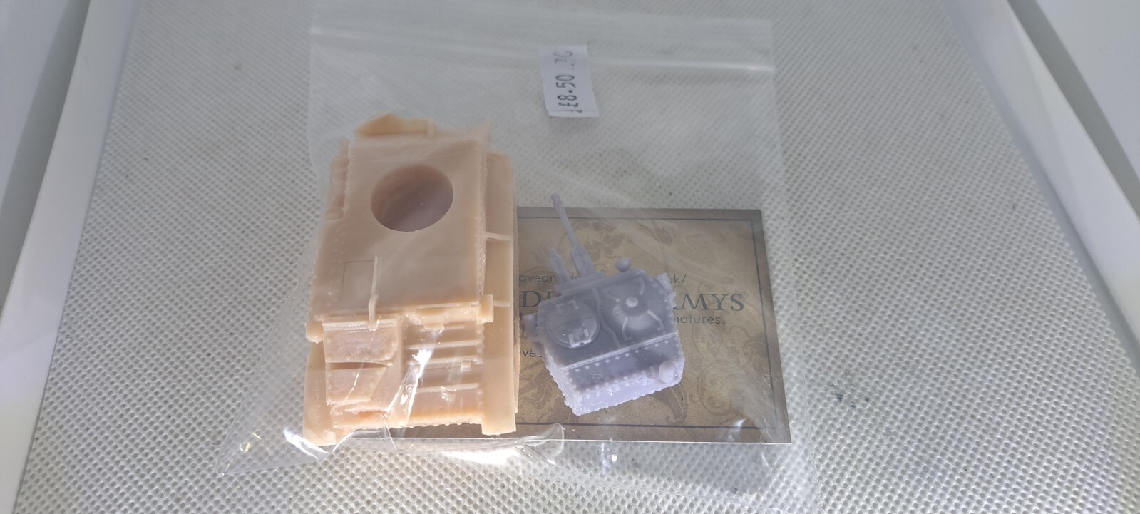 28mm WW2 British - Vickers MKIV Long Barrel (Resin colour may vary ...