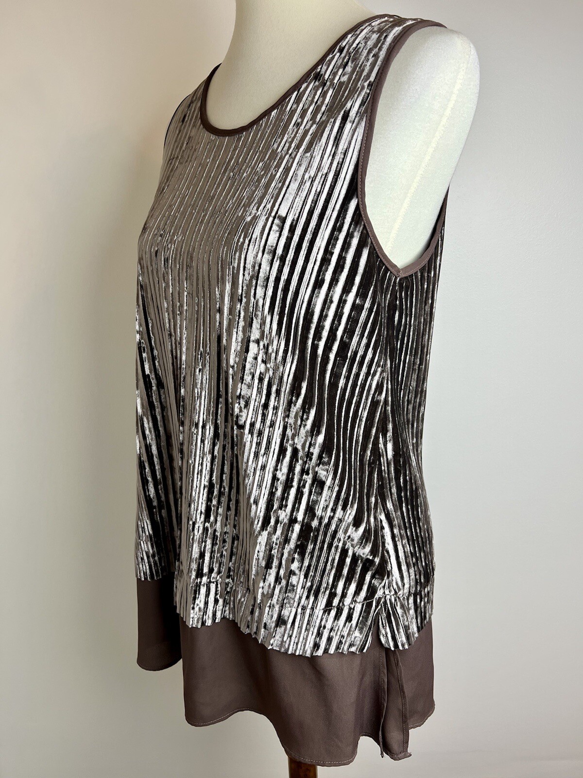 Origami By Vivien Women’s MEDIUM Brown Soft Pleated S… - Gem