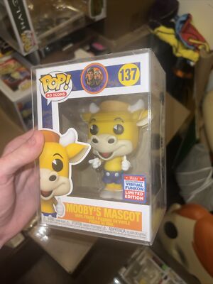 Funko Pop! Vinyl: Mooby's Mascot - Funko Web (FW) (Exclusive) Sticker ...