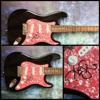 GFA Sexy Pop Singer JESSICA SIMPSON Signed Electric Guitar AD1 COA ...