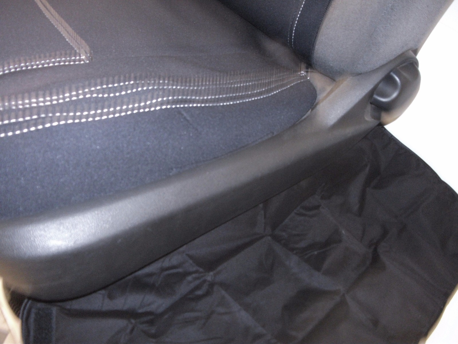 VF Holden Commodore genuine front & rear neoprene seat covers | eBay