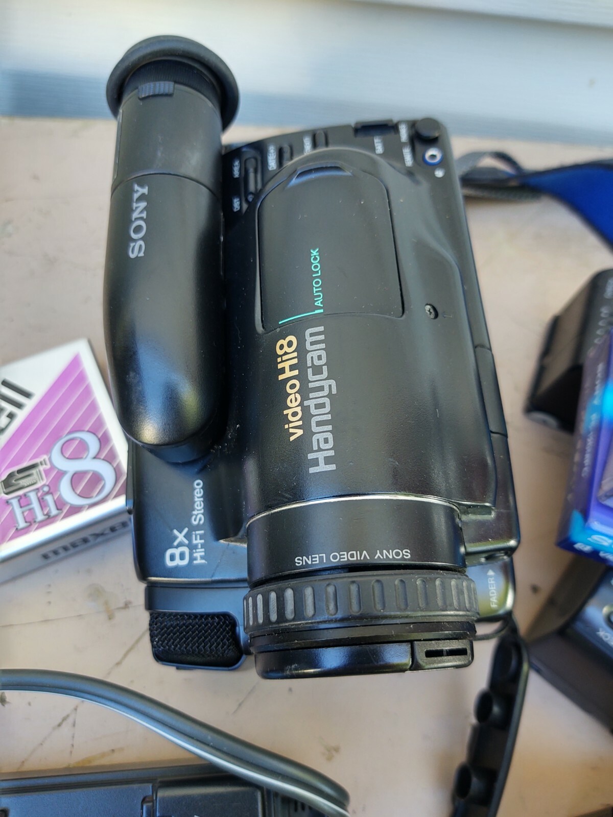 Sony Video Hi8 Handycam 8x Hifi Stereo Charger Tapes Accessories | eBay