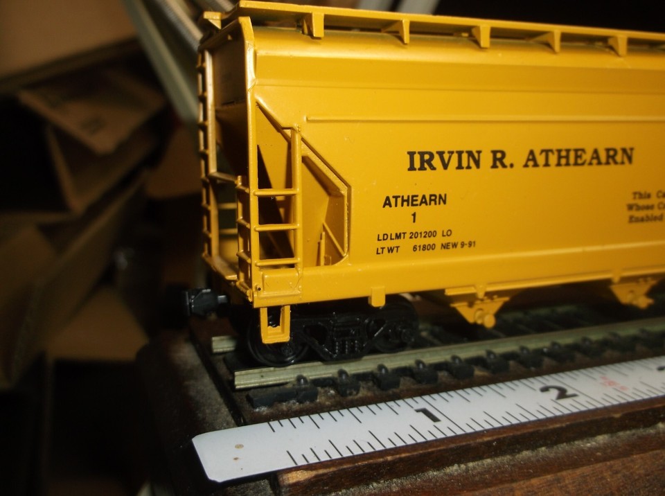 HO Four Bay Center Flow Hopper Car. Irvin R. Athearn 1 Athearn Original ...