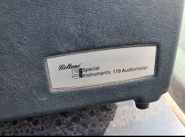 BELTONE 119 Portable Screening Student Hearing Test Audiometer - W ...