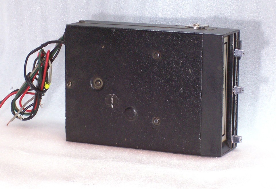 REALISTIC 12-1802 car 8-track player Nice working Condition See the ...