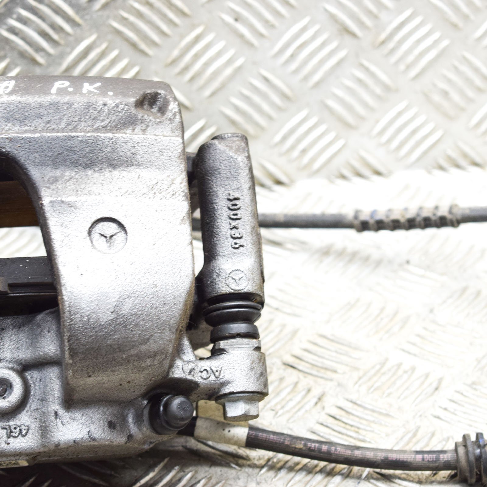Mercedes-Benz GLS X167 400d Caliper Front Left A1674218100 3.0D 243 Kw ...