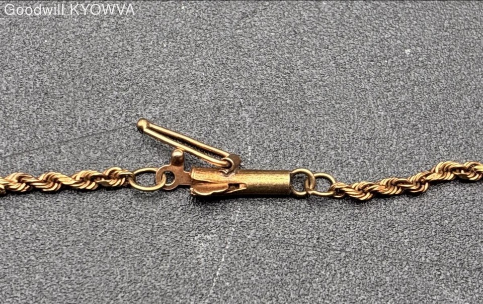 4.39g 10K Gold Chain Necklace Broken Clasp Marked 417 Scrap or Repair ...