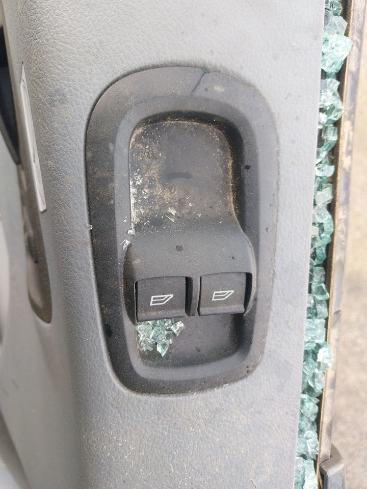 1844901 RIGHT FRONT WINGLET / 17373188 FOR FORD TRANSIT BUS TTG 2.2 ...