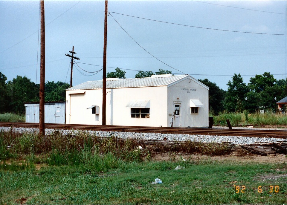 HO Chesnee SC Rail Speeder Shed 3D print PLA unpaint plastic CSX ...