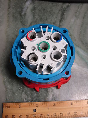 Receptacles & Outlets - Plugs 60 Amp