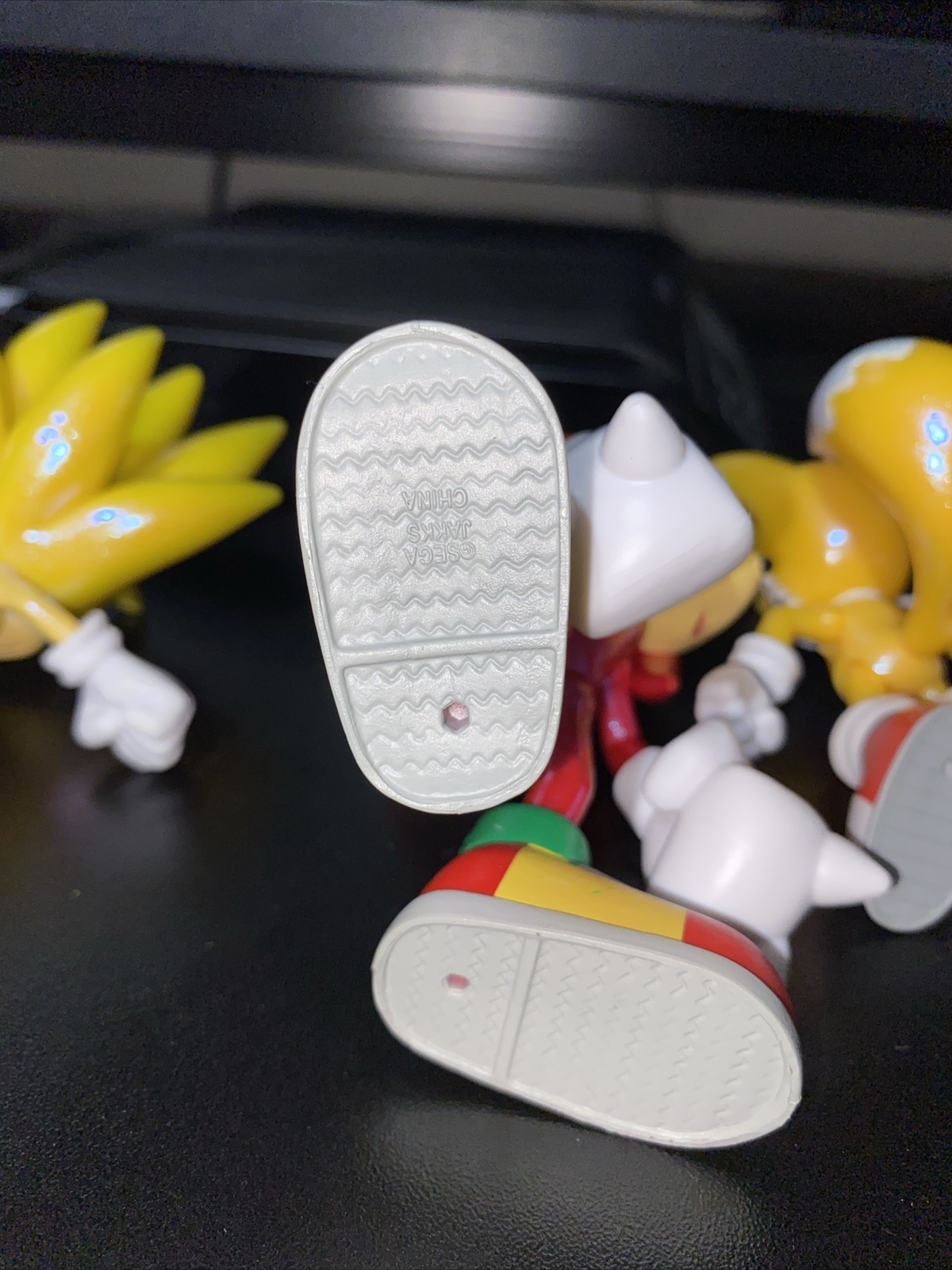 Sonic the Hedgehog SEGA JAKKS Shiny KNUCKLES & TAILS 4" Action Figures ...