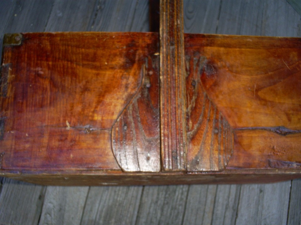 Antique Vintage Wood Berry Carrier Farm Harvest Basket Tulip Design ...