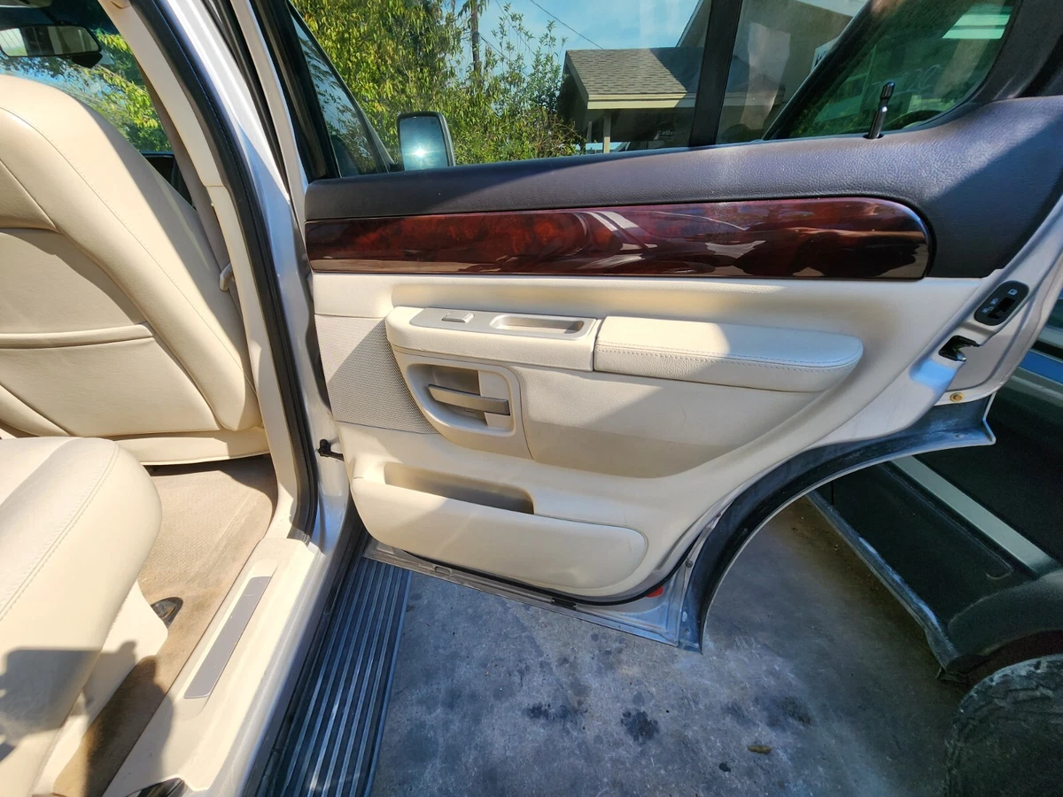2004 Lincoln Aviator Interior