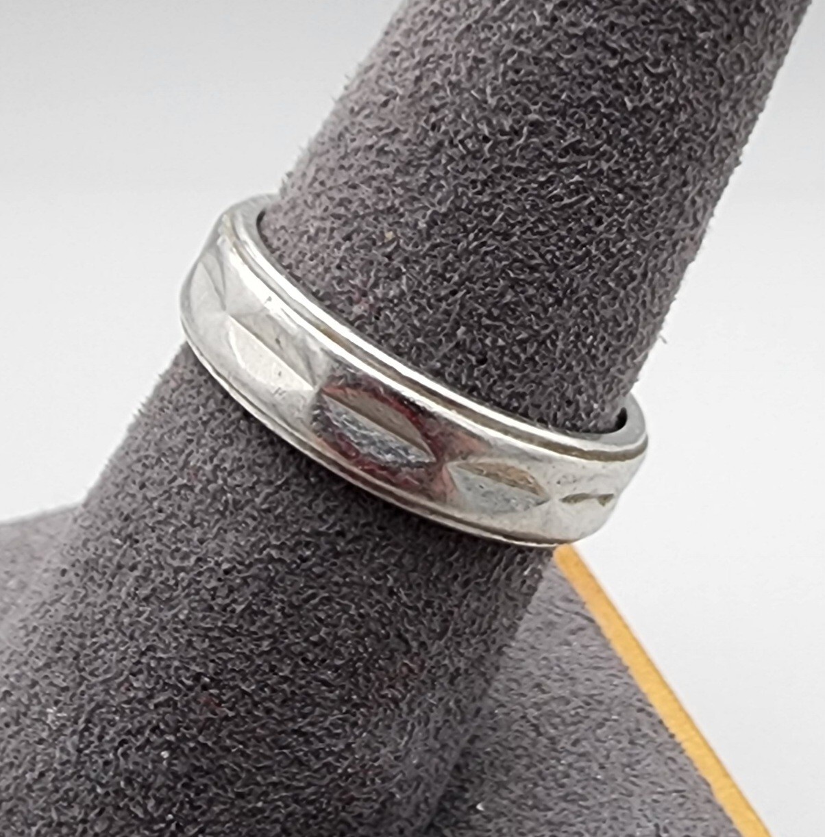 900 Pt Platinum 100 Ir Iridium Comfort 2mm Wedding Band Sz 7.5 Ring Pt ...