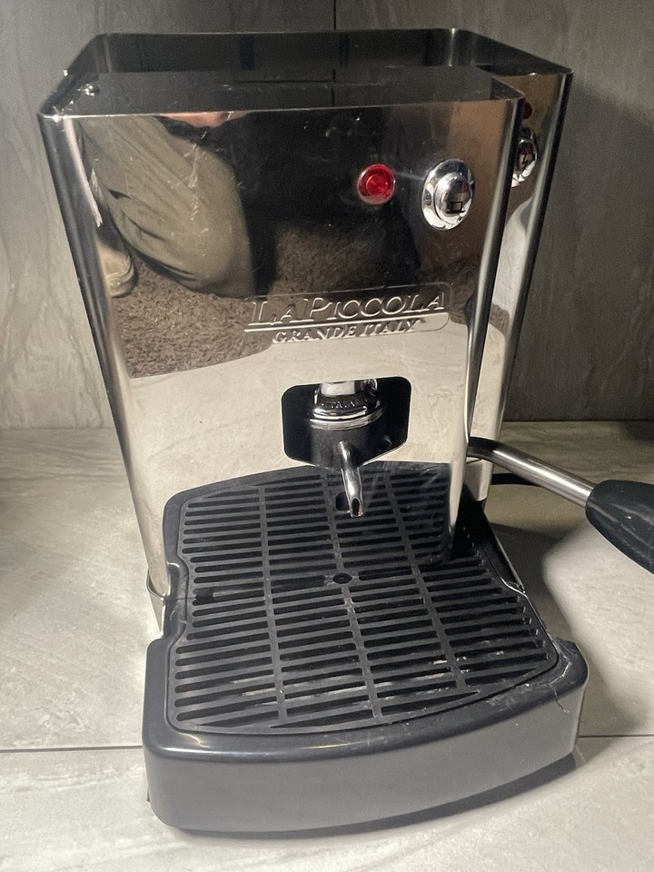 La Piccola Grande Italy Espresso Machine Sara Acciaio 120V Tested ...