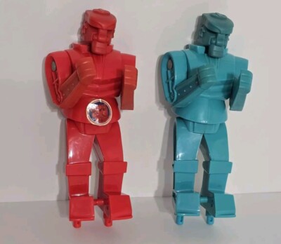Rock'em Sock'em Fighting Replacement Robots Red Rocker Blue Bomber ...