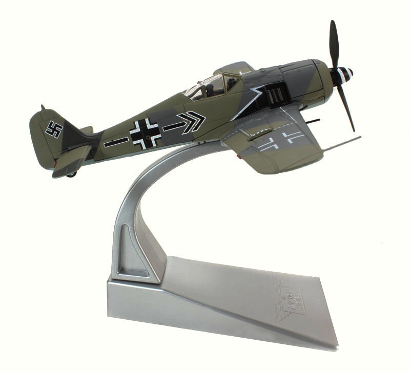 Corgi AA34315 Focke-wulf Fw190a-8 Jg2 Maj Kurt Buhligen Creil France ...