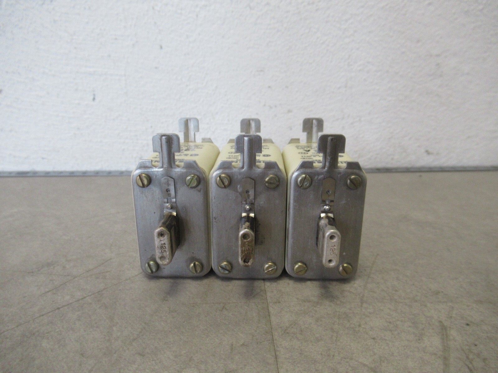 3x Siemens 3NA3832 Nh Fuse Insert 125A | eBay Australia