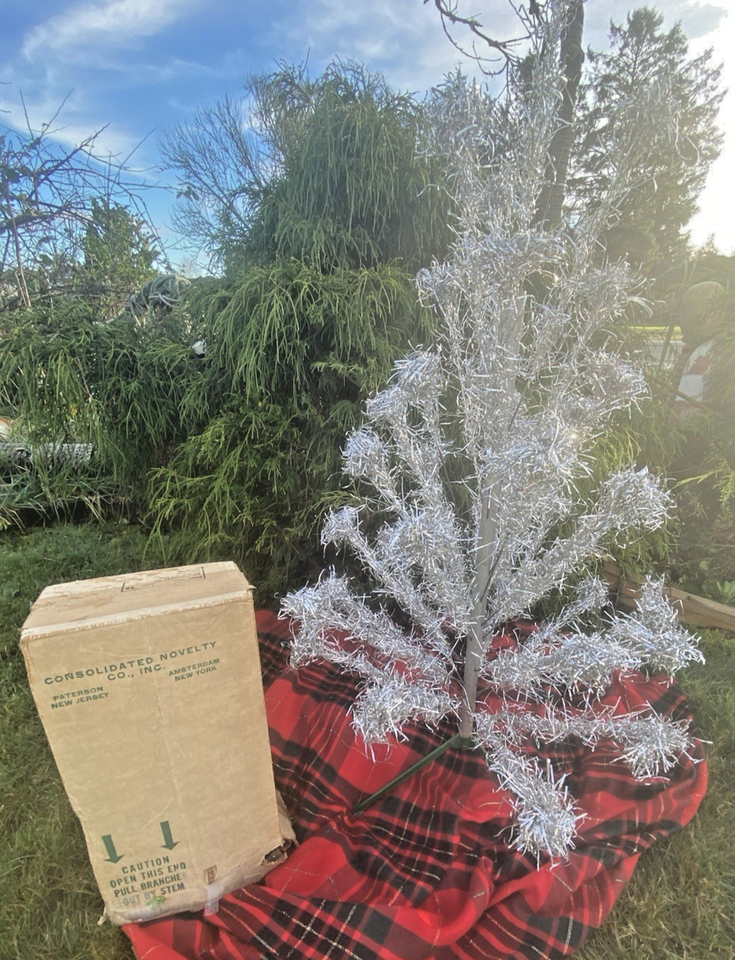 1960s 4 ft Consolidated Novelty Aluminum Christmas Tree 34 Branches w ...