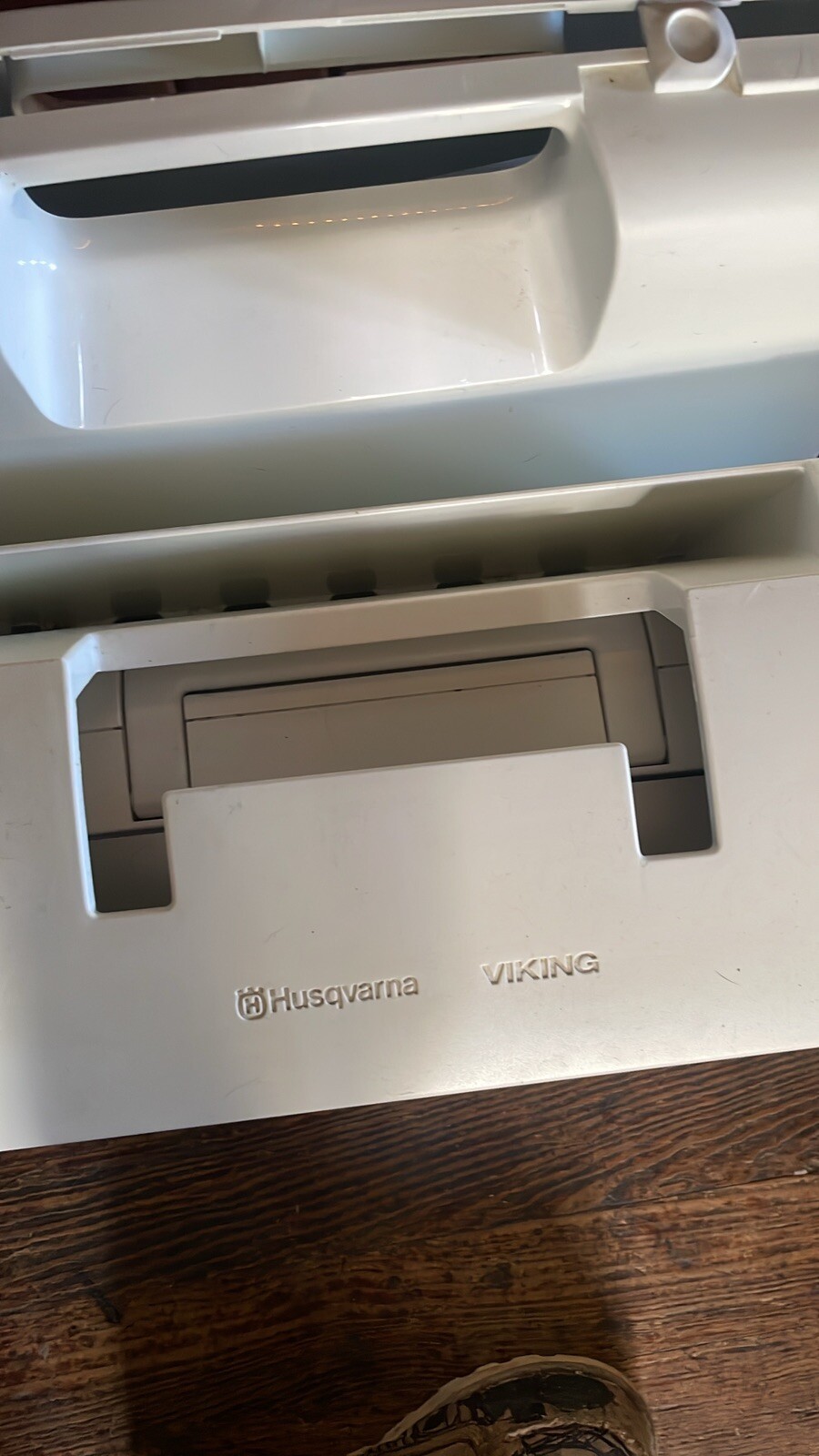 Husqvarna Viking Designer SE Sewing/Embroidery Machine , W/Carrying ...