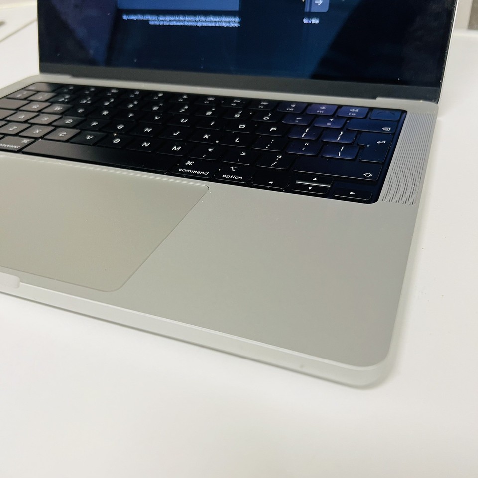 Apple MacBook Pro A2779 14" M2 PRO 16GB RAM 512GB SSD cracked+ check ...