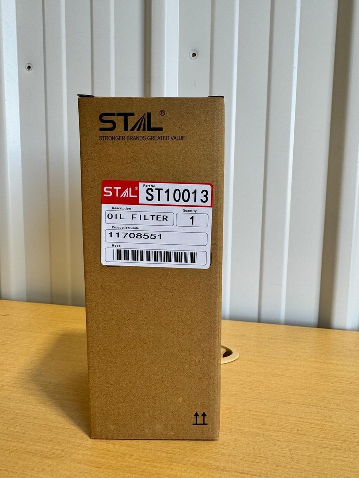 Oil Filter P550761 LF3914 11708551 1801709 A0001801709 HU9452X P7188 ...