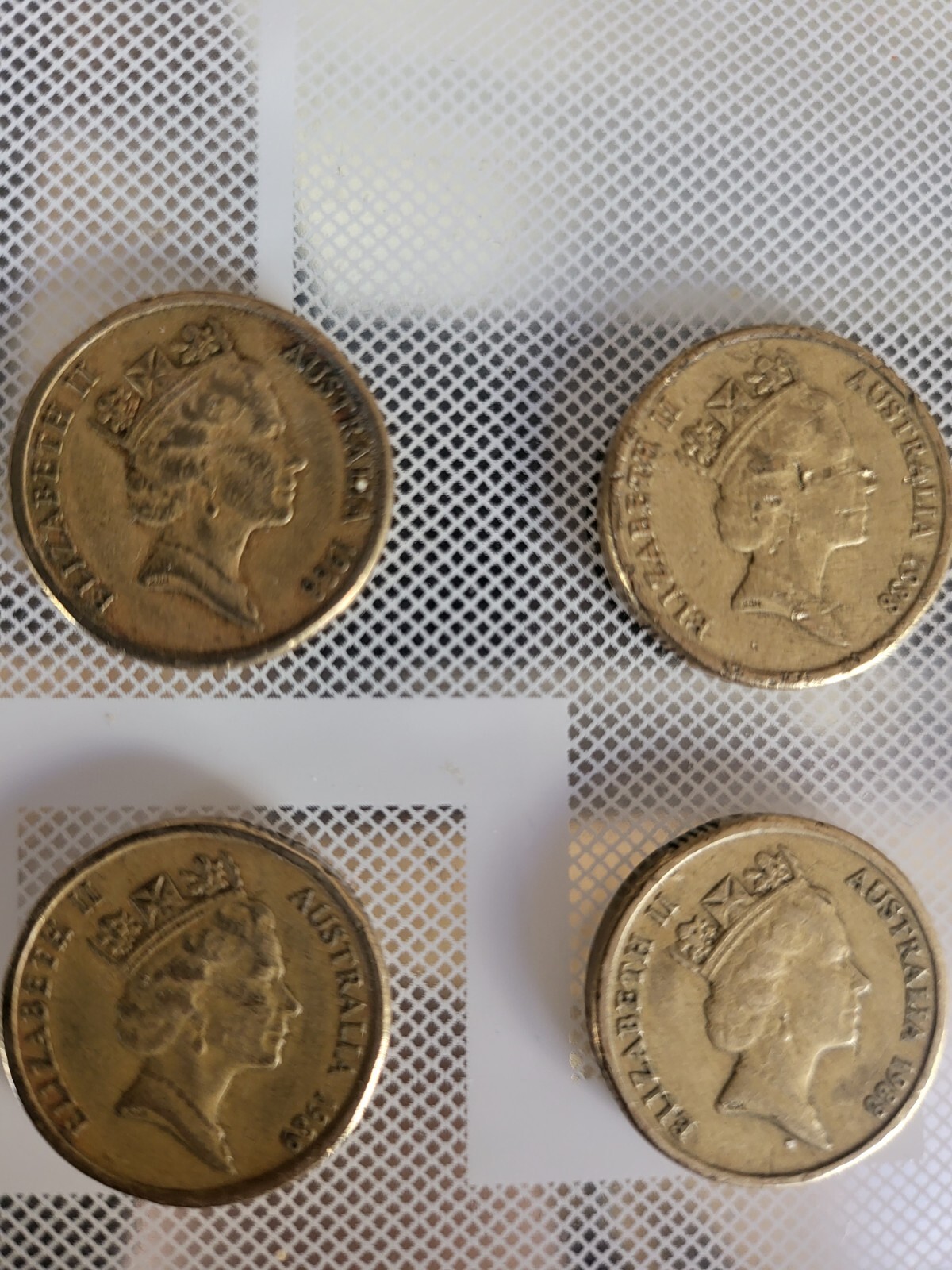 🔥 RARE (3)1988 & (1) 1989..... $2 TWO DOLLAR COIN with the HH and RDM ...