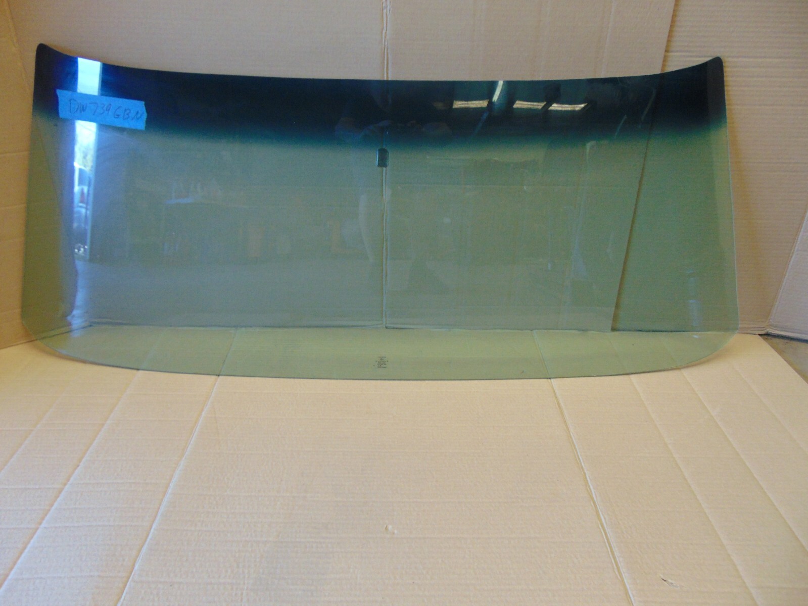 69-70 FORD MUSTANG COUPE CONVERTIBLE FRONT WINDSHIELD GLASS DW739GBN ...