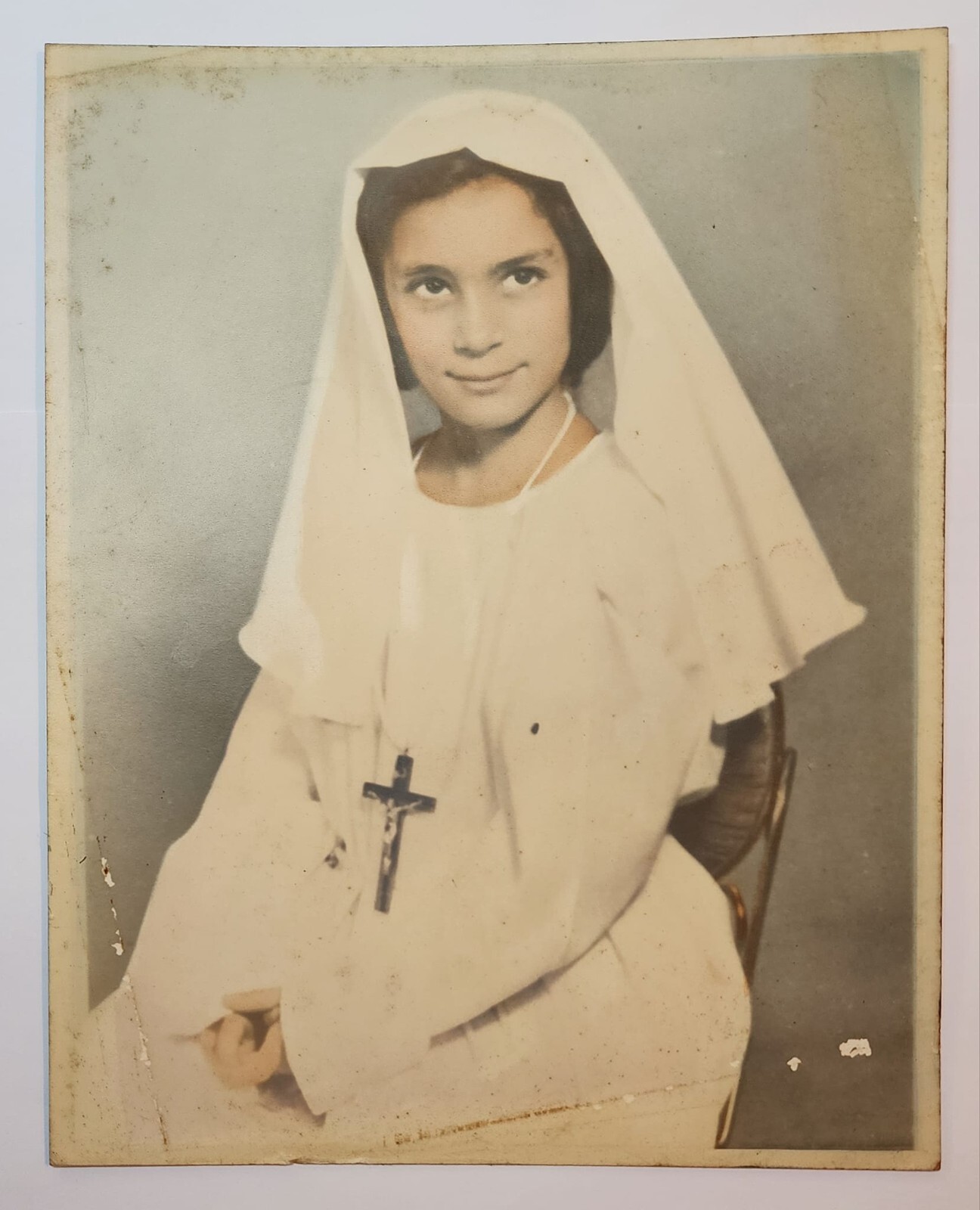 VINTAGE HAND COLORED PHOTO OF A YOUNG GIRL / 1940's | eBay