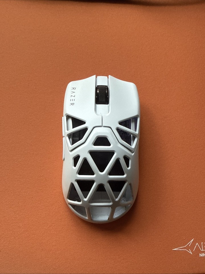 White Razer Viper Mini Signature Edition Wireless Gaming Mouse | eBay UK