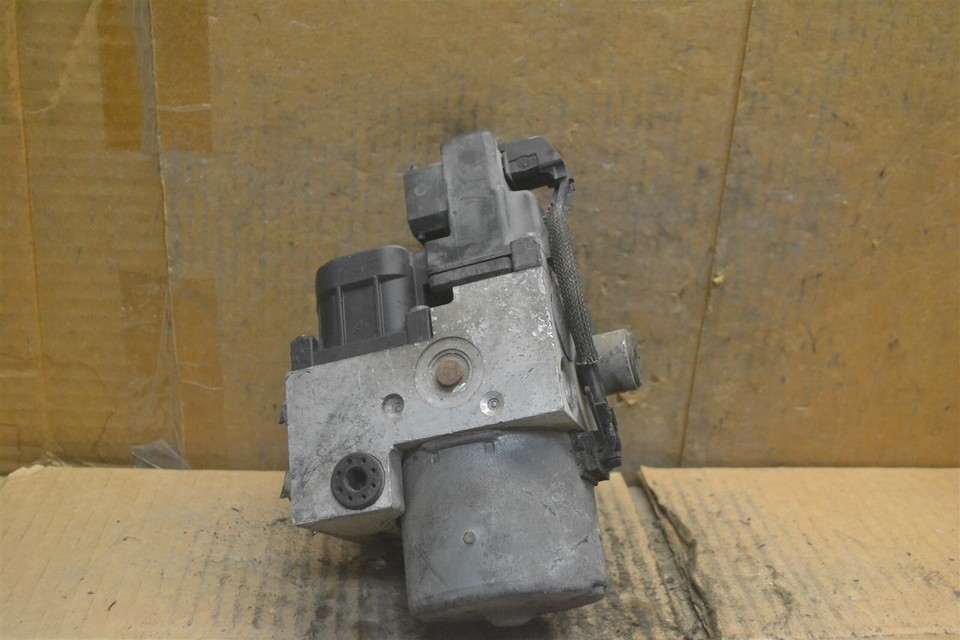 99-02 Chevrolet Camaro ABS Antilock Brake Pump Control 10423622 Module ...
