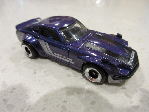 2016 Hot Wheels Custom Datsun 240Z Exclusive Design & Color PURPLE 1:64 ...