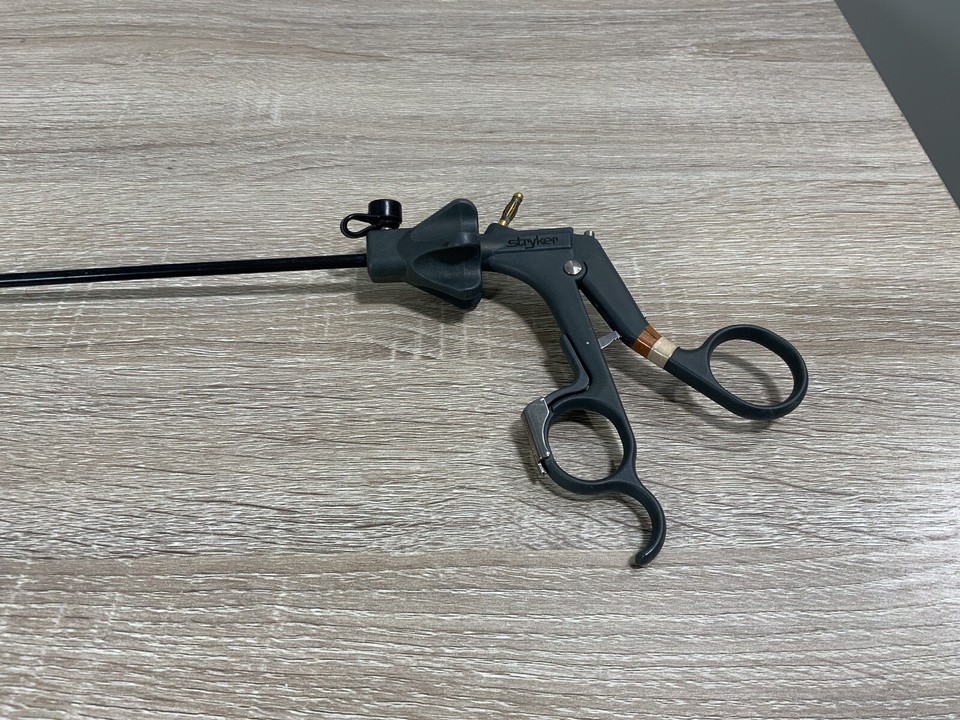 Stryker 250-080-314 DeBakey Grasper w/ 250-181-106 Laparoscopic Handle ...