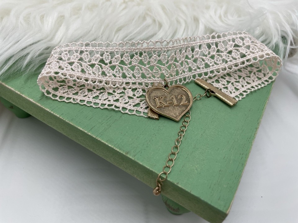 Melanie Martinez K-12 Hot Topic Baby Pink Lace Choker | eBay