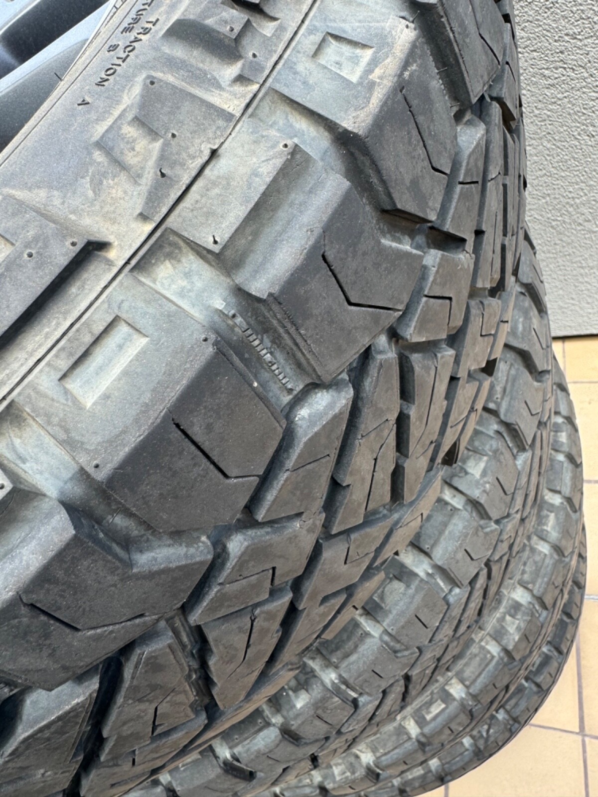 Nitto Ridge Grappler 265/70R18 Tires (Set of 4 w/wheels) | eBay