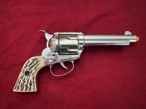 Mattel Shootin Shell Fanner Cap Gun: Displays well, but doesn't operate ...