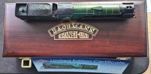 Bachmann OO Steam Loco 60532 'Blue Peter' - Ltd Edn #60 of BR Pacific ...