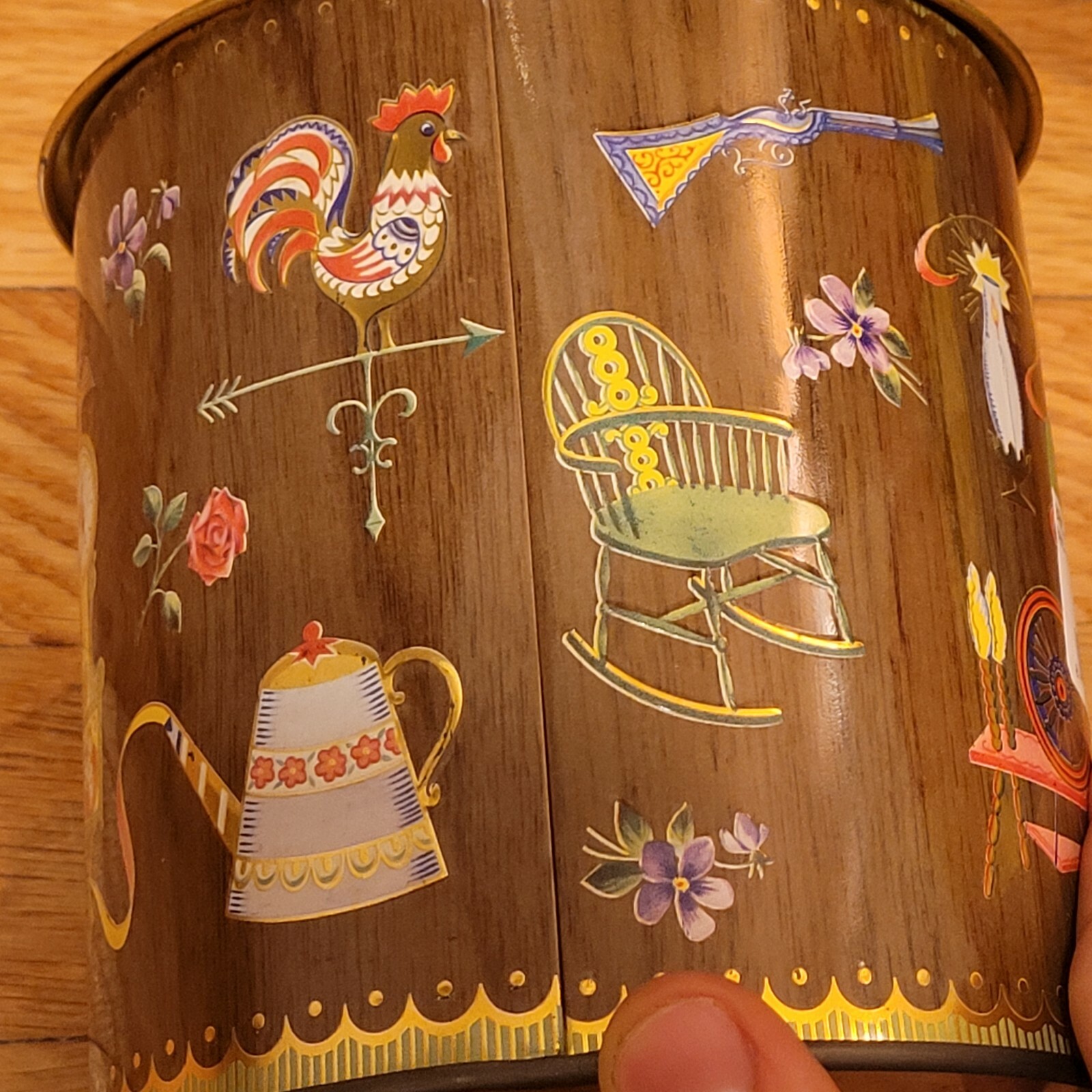 Vintage tin Container Designed By Daher Long Island NY 11101 Made In ...