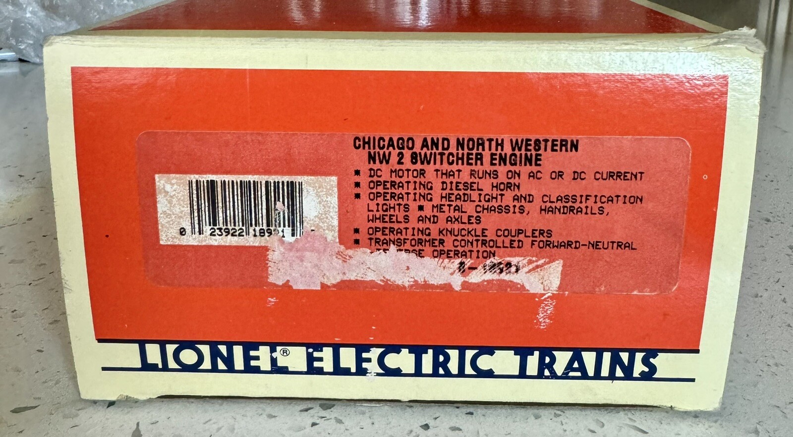 O Gauge 3-Rail Lionel 6-18921 CNW Railway NW2 Diesel Locomotive #1017 ...